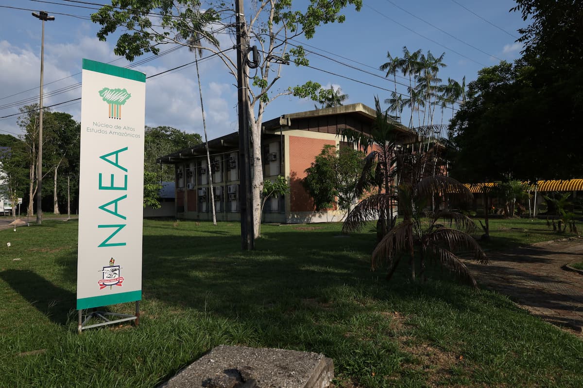 Post-graduation Programs qualify PhDs and masters